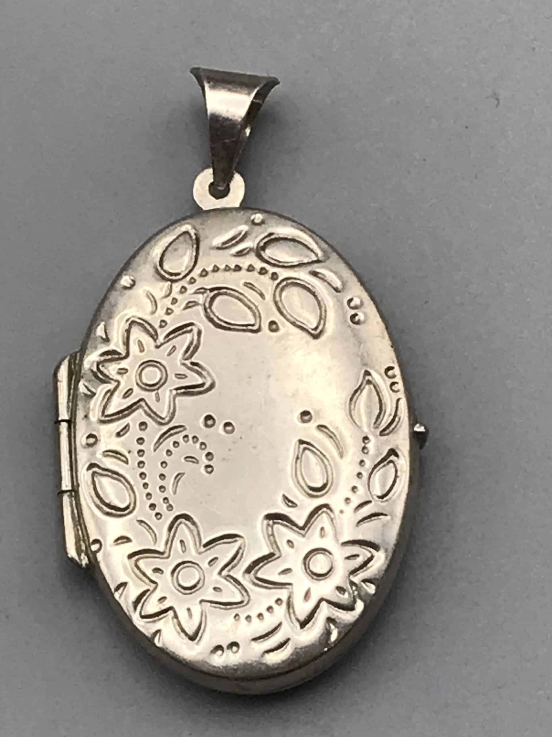 Antique Sterling Silver Locket | Antiques Arena