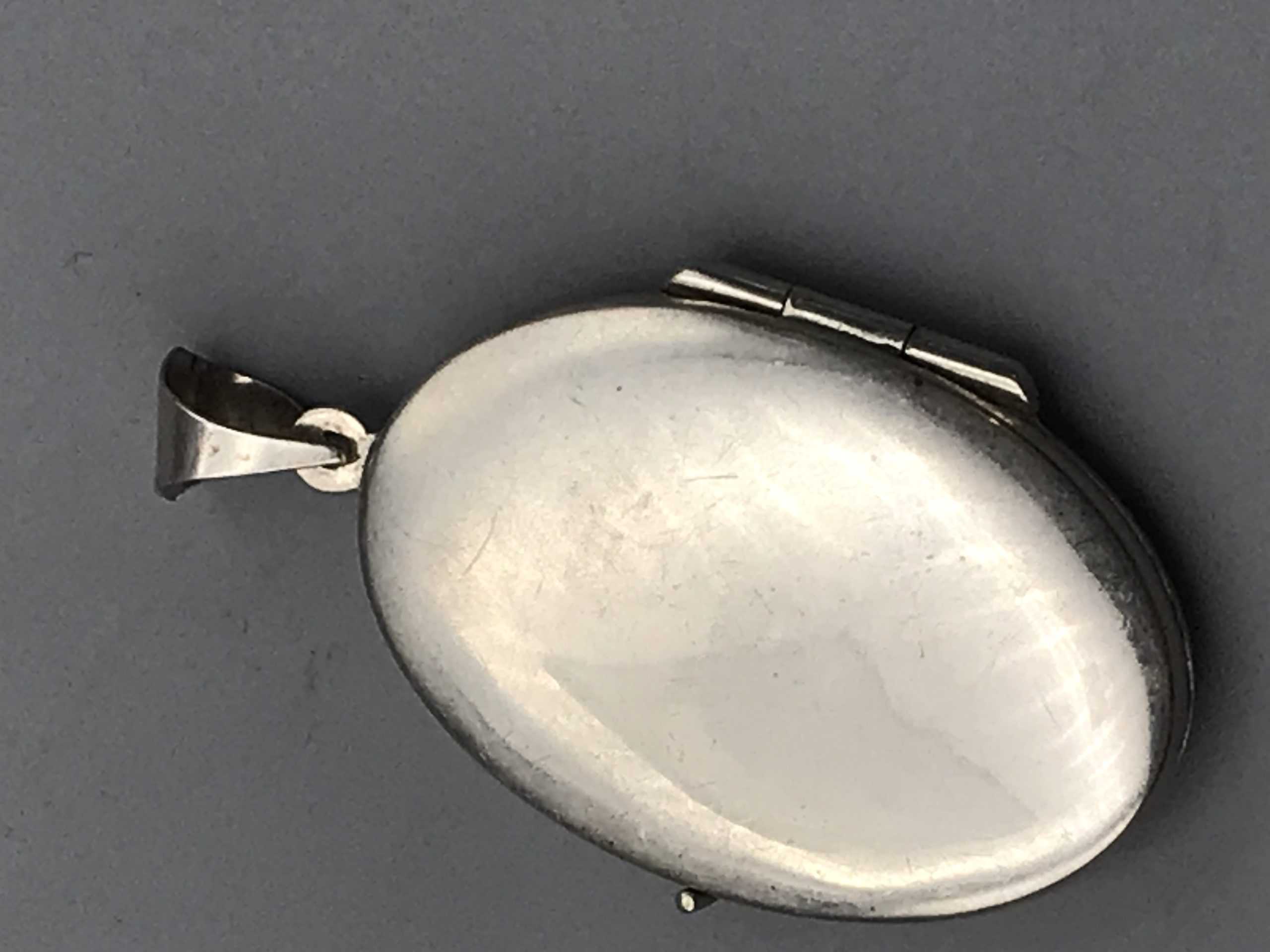 Antique Sterling Silver Locket | Antiques Arena